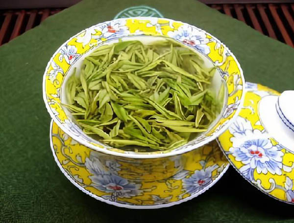 Blog - 10 Health Benefits Of Yellow Tea, According To Science