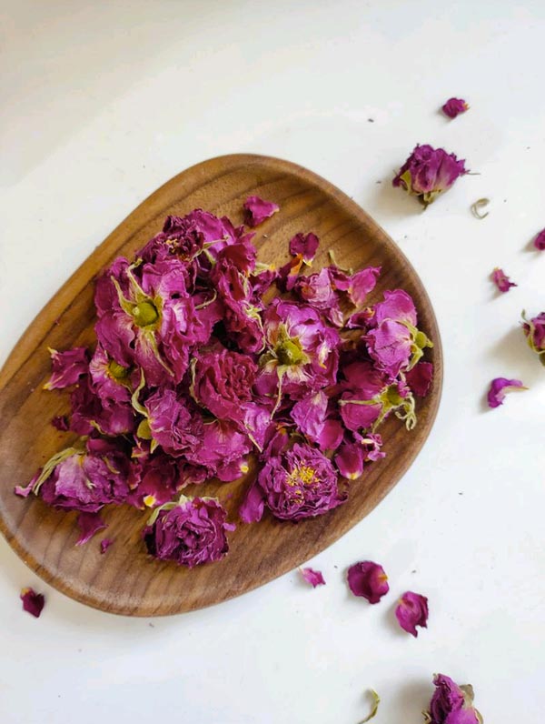 Blog - The Beauty And Benefits Of Rose Petal Tea